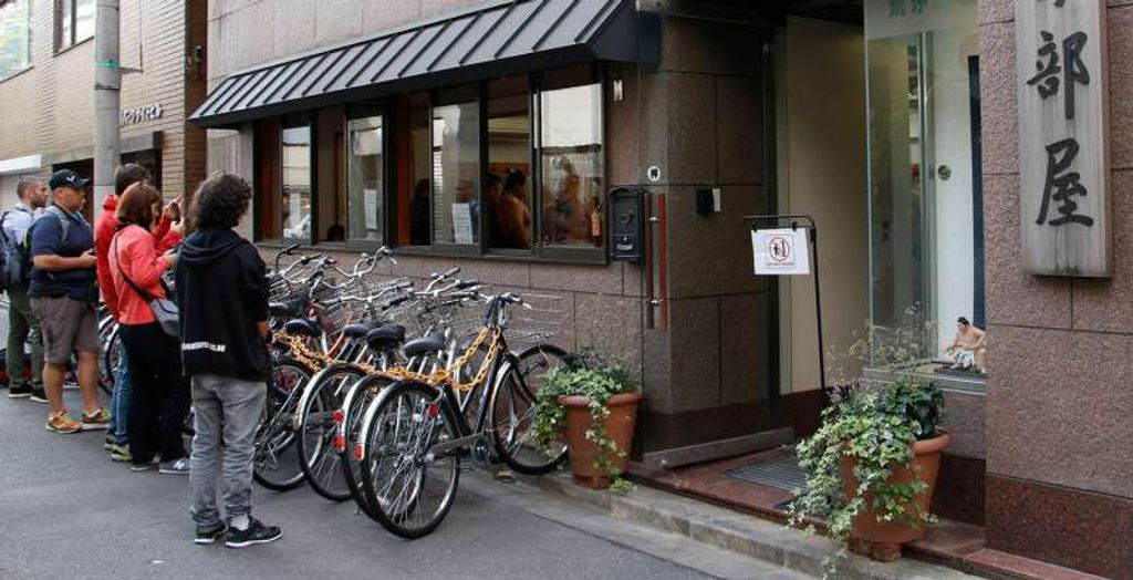 How to Watch Sumo Wrestlers Training in Tokyo | GoWithGuide