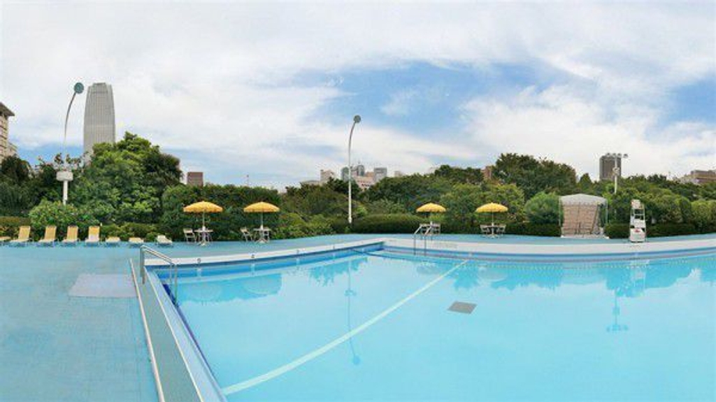 Poolside Tanning or Workout? 3 of Tokyo's Better Pools | GoWithGuide
